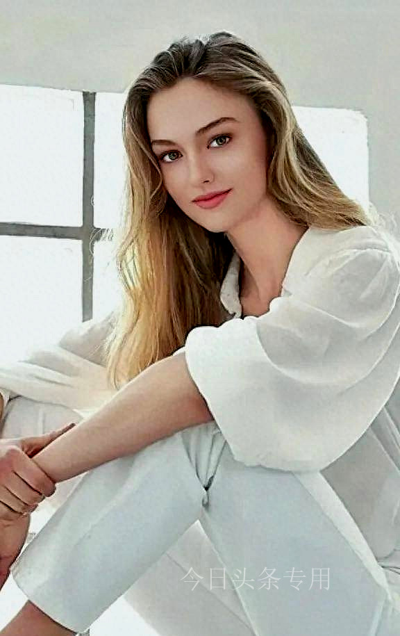 Sharing of 3 high-profile movies of Germany's most beautiful girl - iMedia