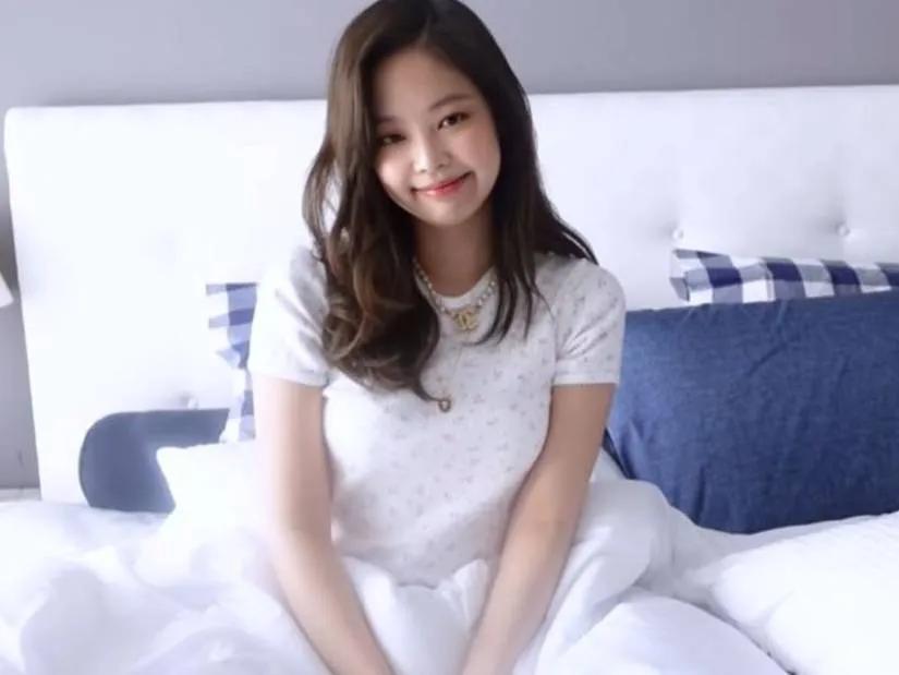 Jennie luxury mansion furniture exposure, a bed costs 1 million - iNEWS