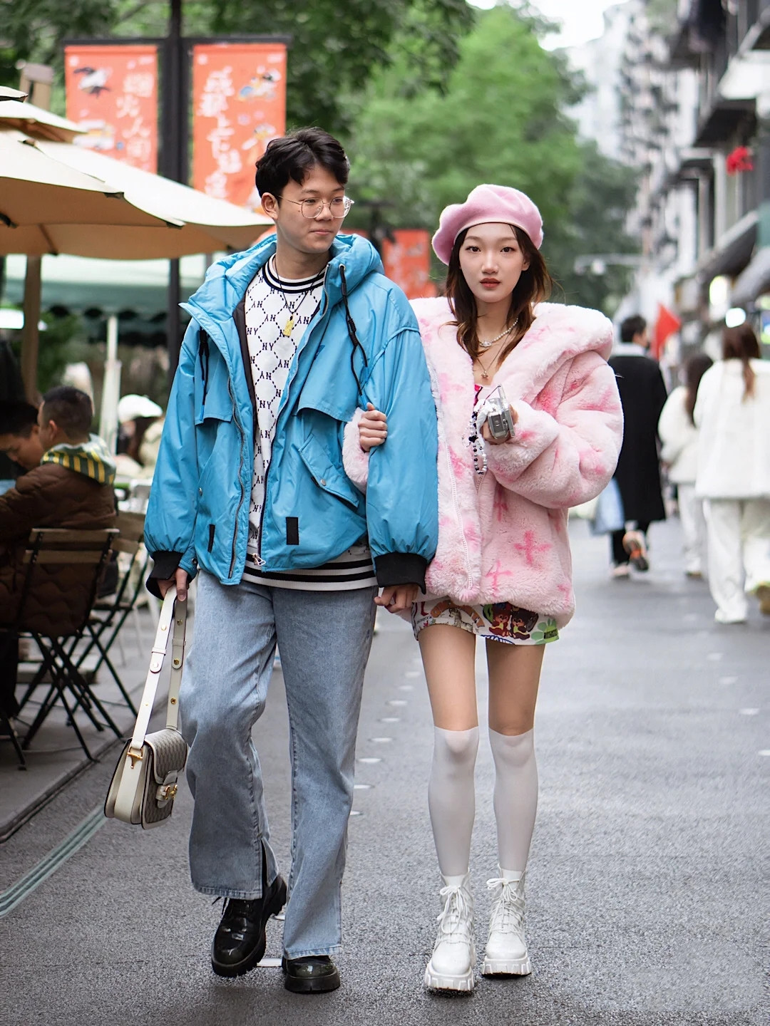 Chengdu's "Wangping Street" is indeed a gathering place for fashionable ...