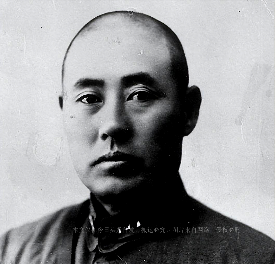 Fu Dongju: She lurked beside her father Fu Zuoyi and persuaded him to ...