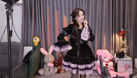 Letme rounds dance anchor!After being reported by water friends, Lin ...