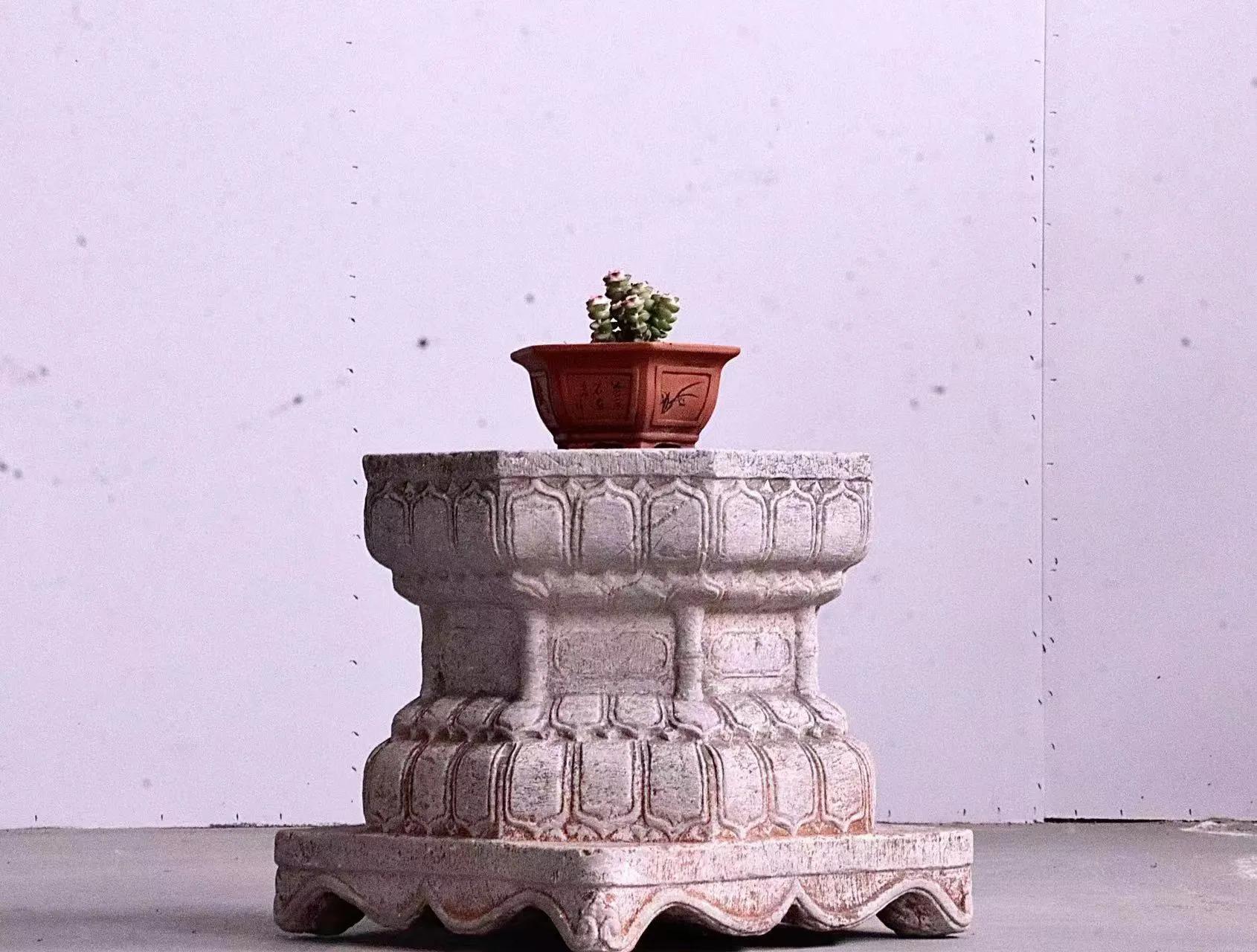 Qing Dynasty. Octagonal Stone Table. - iNEWS