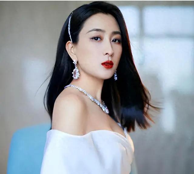 Fierce news from the "entertainment industry madam"! The scale is too ...