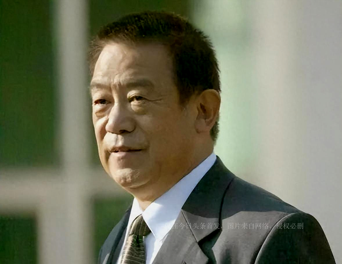 "National first-class actor" Gao Ming: Married for 53 years with no scandals, your son looks ...