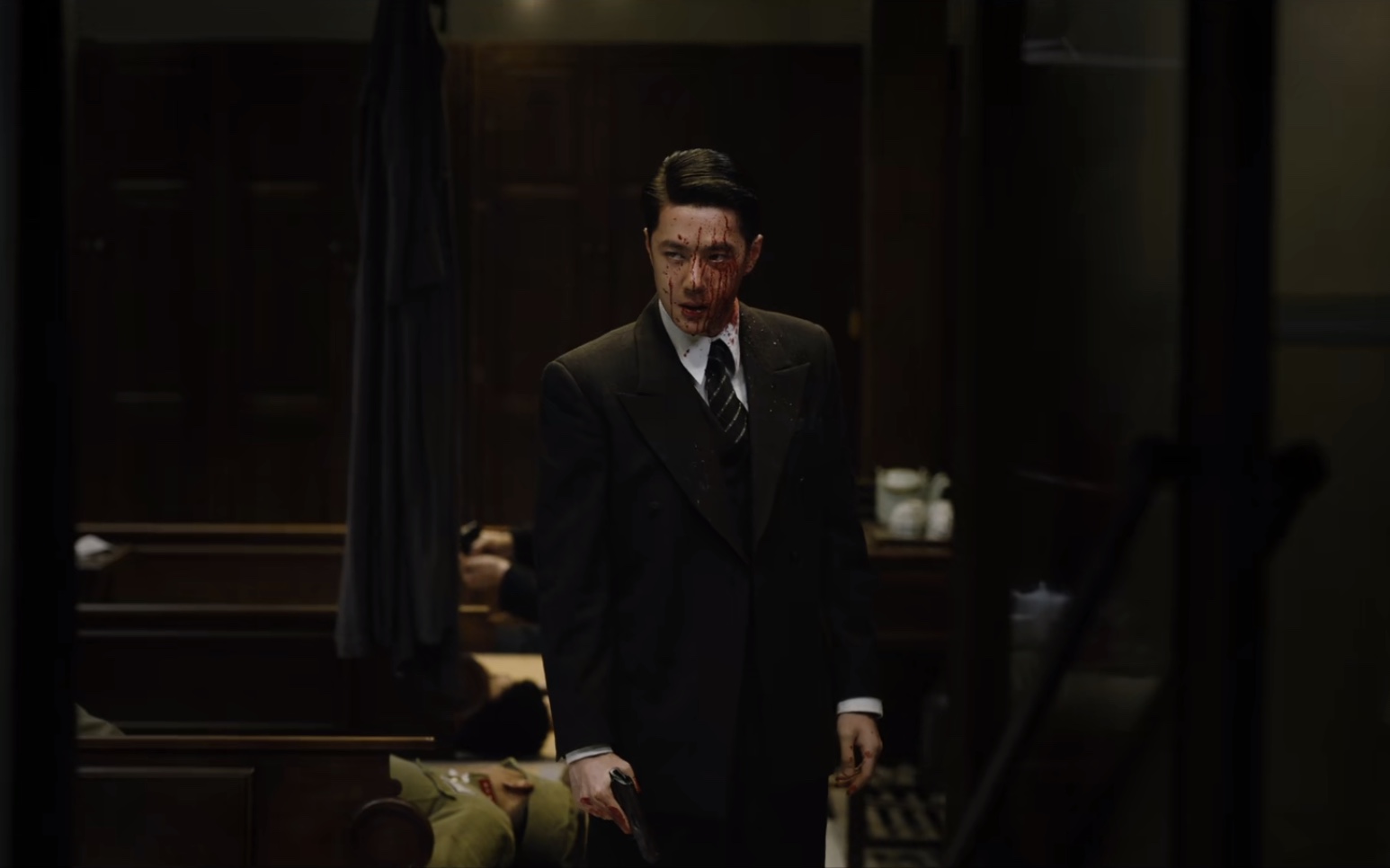 Wang Yibo's complex and fascinating exploration of the role of Mr. Ye in the movie "Hidden Blade ...