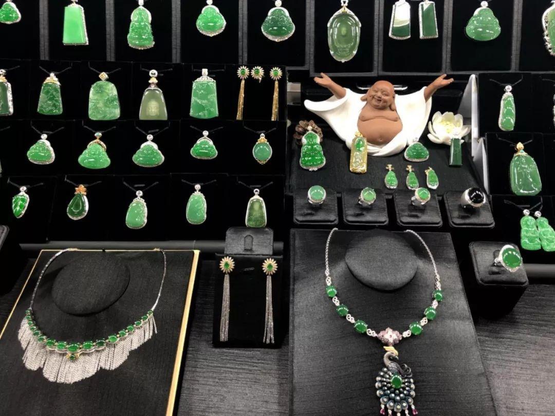 Don't say these two sentences in the jade shop, if you say it, you are ...