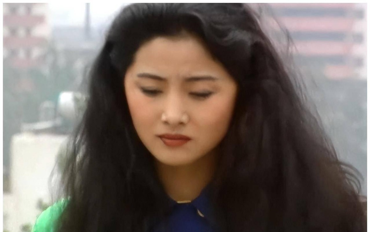 The current status of the actors of "Over the Hook" 30 years later ...