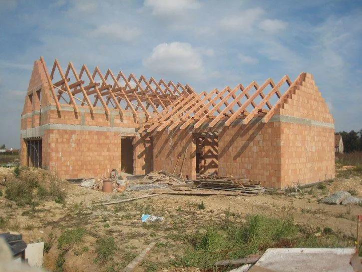 Elderly people in rural areas often say, "Building a house without ...