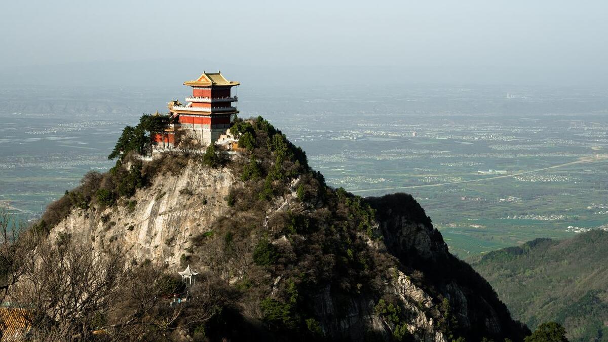 Top Ten Famous Taoist Mountains in China - iNEWS
