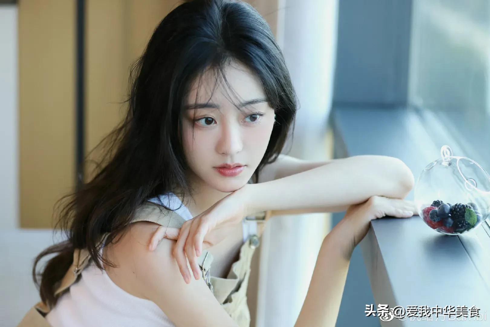 Chinese fashion sexy beauty - Zhu Xudan - iNEWS