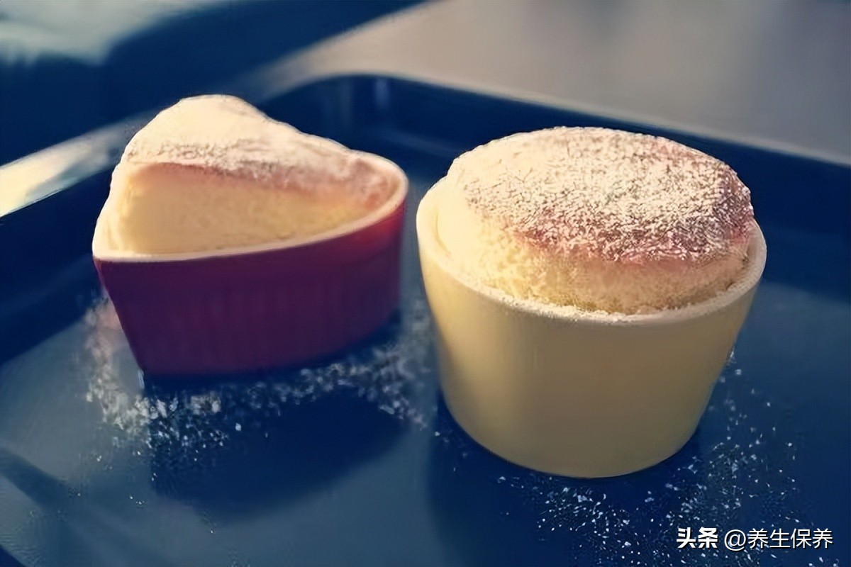 The soufflé cake that can be made in a pan is simple and the baby loves ...