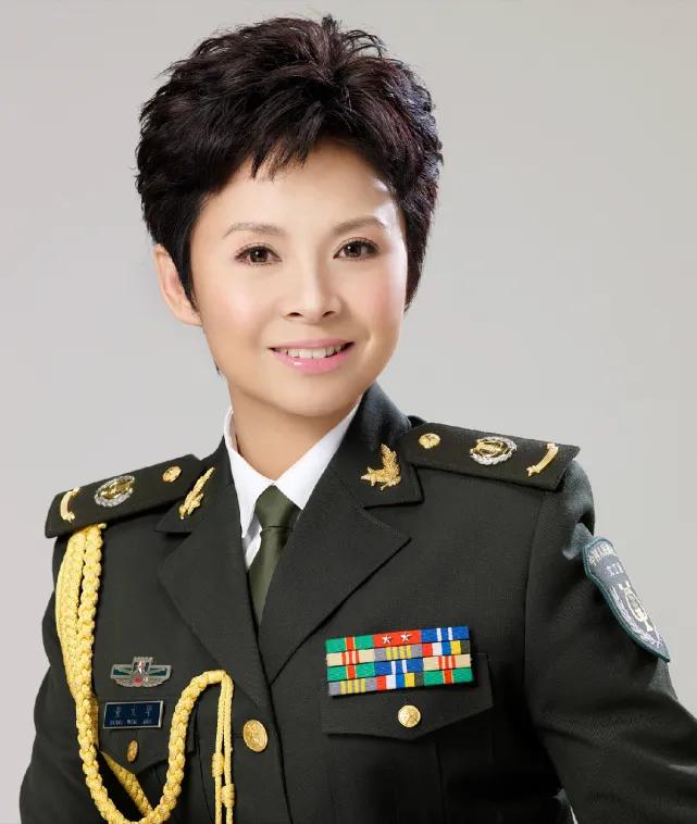 Singer Dong Wenhua: Sing and sing a husband, and love him ...