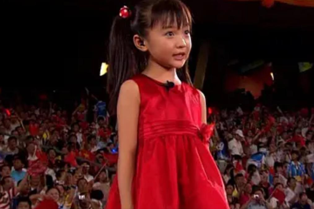 15 years after "exchanging lives", Lin Miaoke and Yang Peiyi's life gap ...