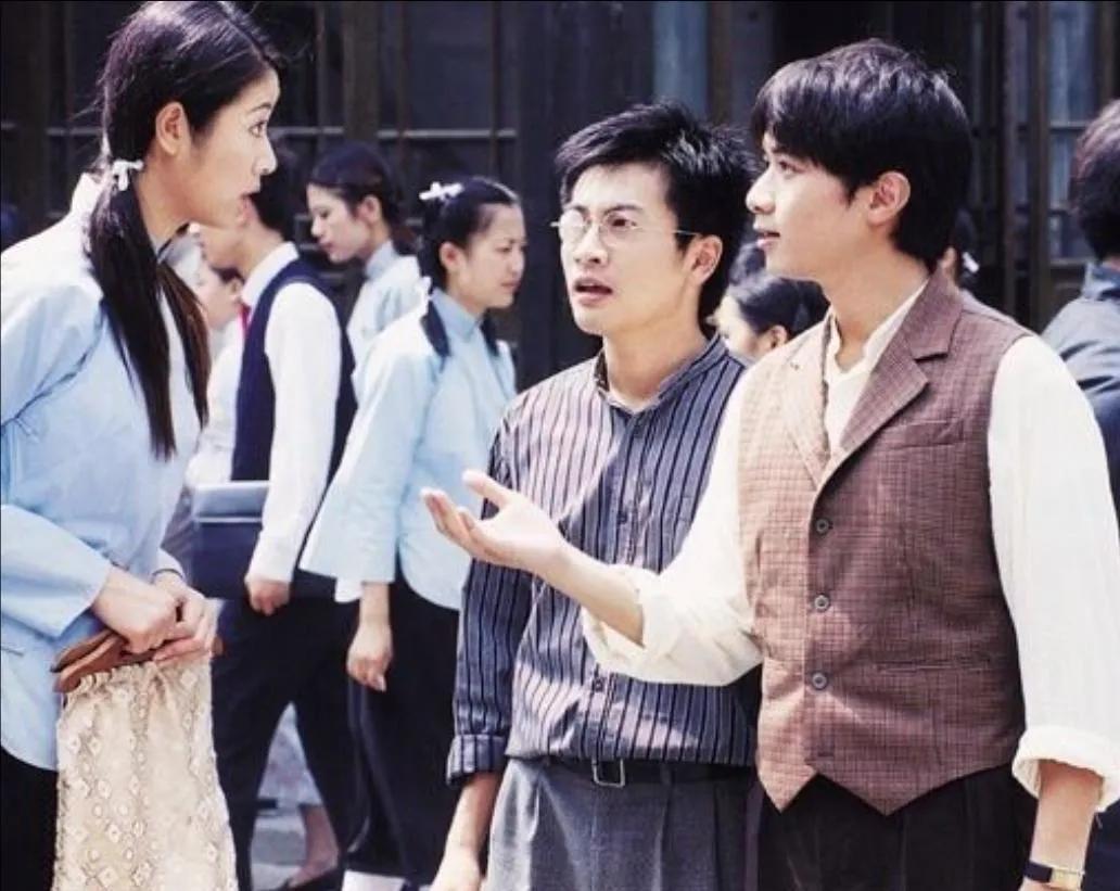 The classic drama "Love in the Rain" reappears, what are the hero and ...