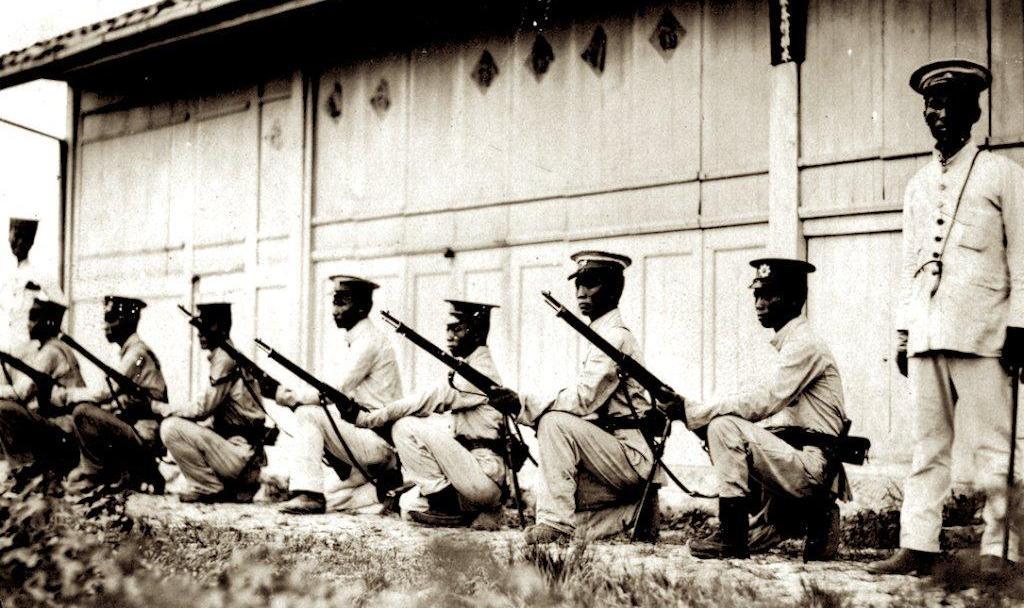 When the Qing Dynasty fell, where did the remaining tens of thousands ...