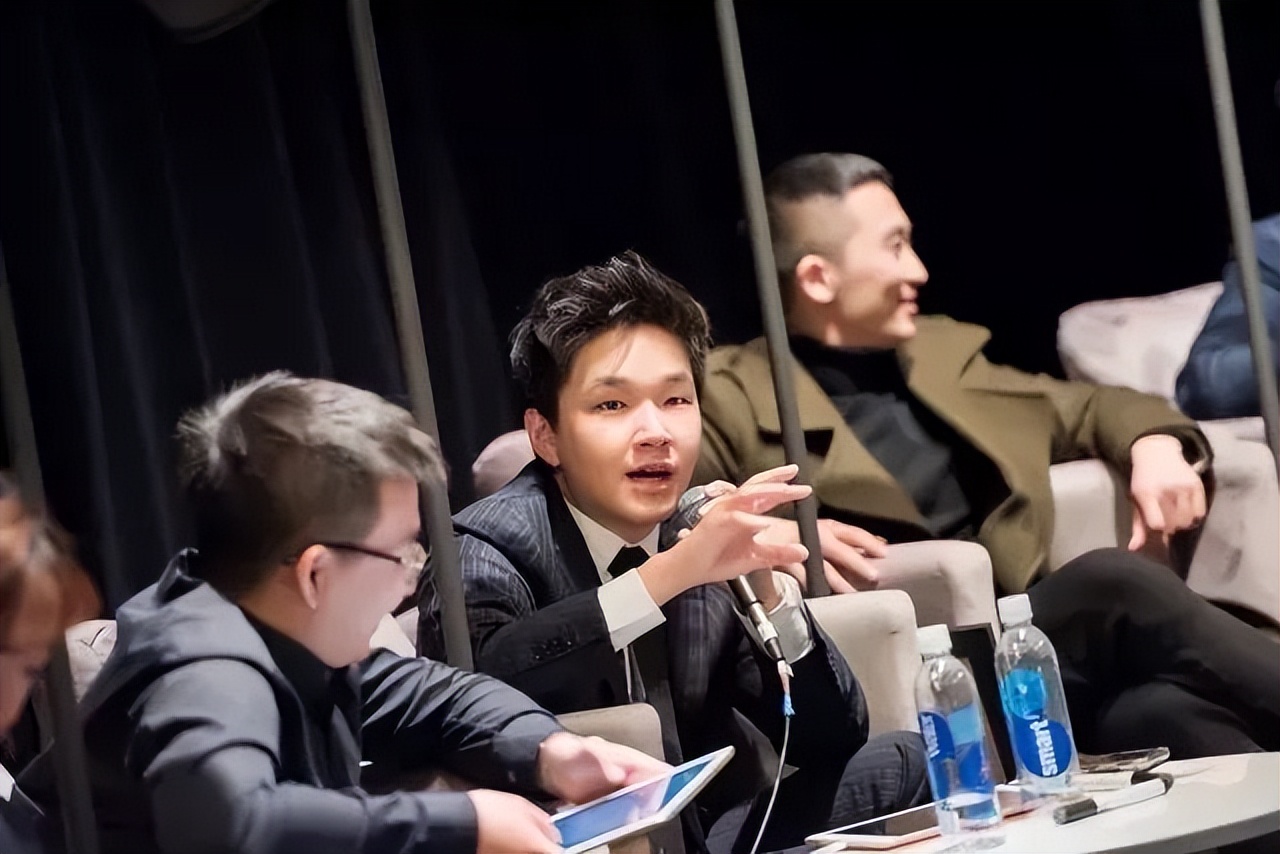 The new CEO of China Biopharmaceuticals, born in 1996, has a net worth ...