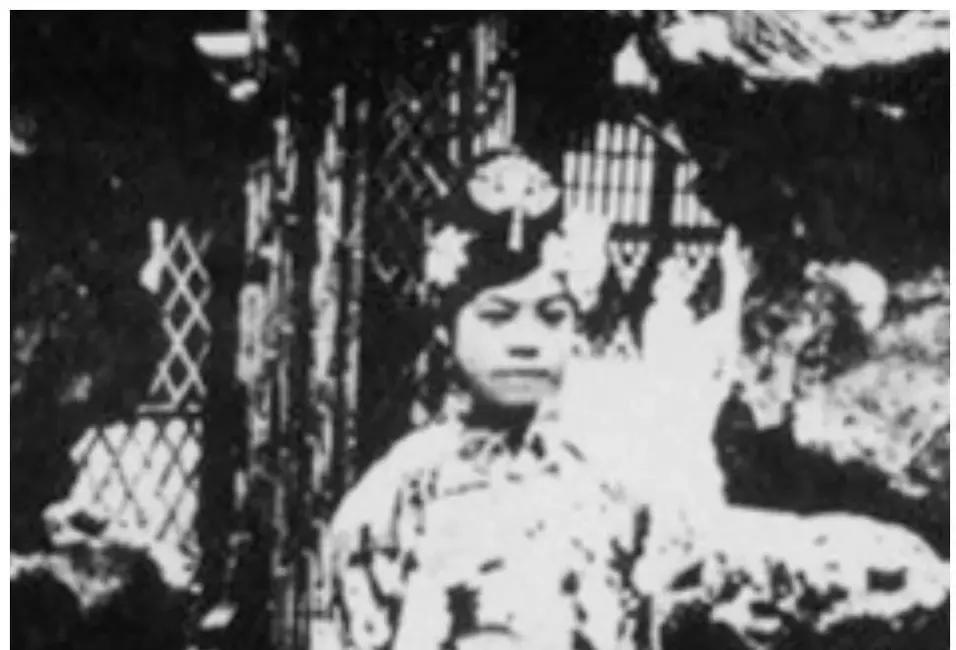 The Tragedy of the Times——The Last Empress Wenxiu - iNEWS