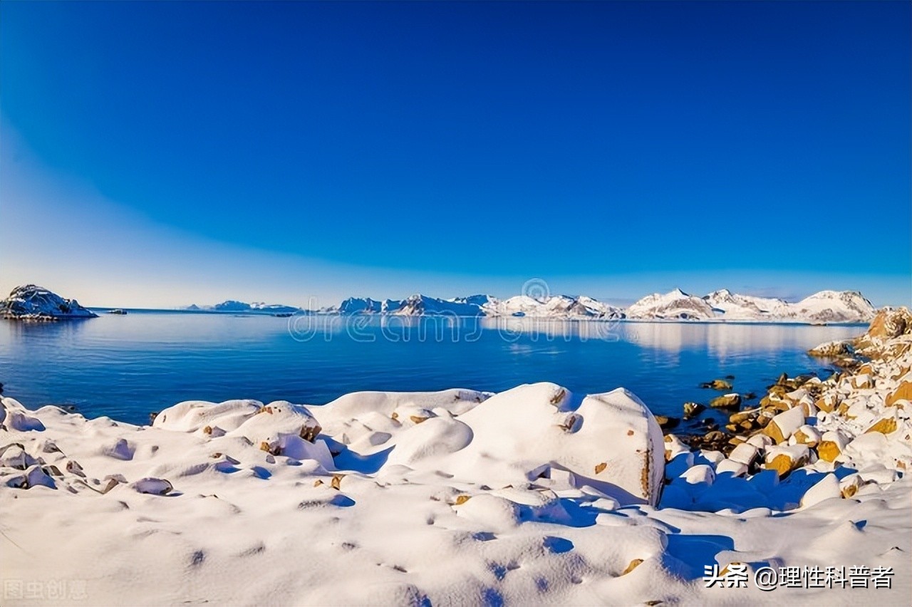 The Arctic Circle, the spectacle of polar day and night, 24 hours of ...