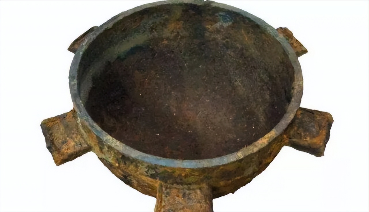 Explore the origin and development of the pot in ancient times, as well ...