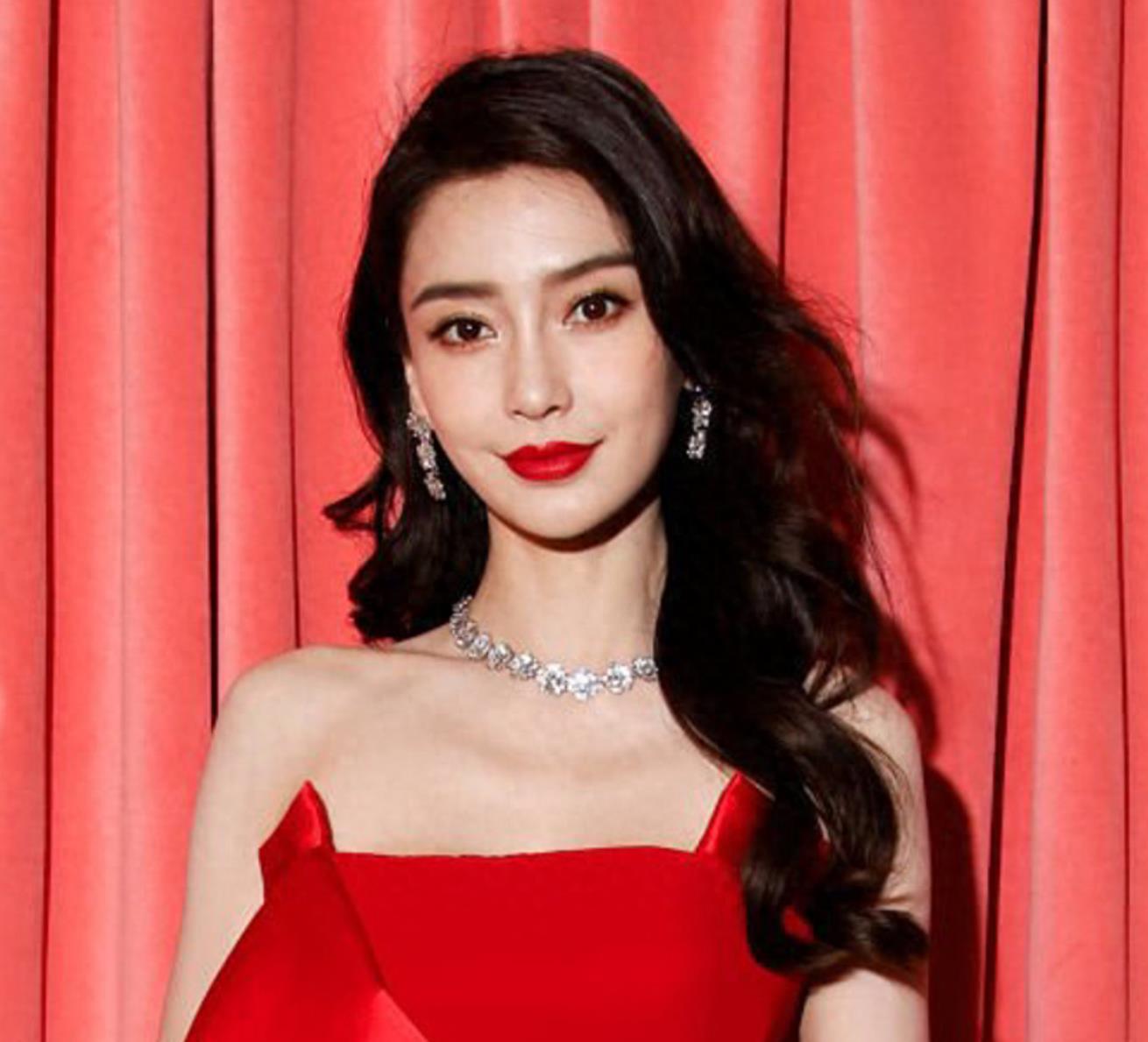 Super goddess and social responsibility: the truth about Yang Ying and ...