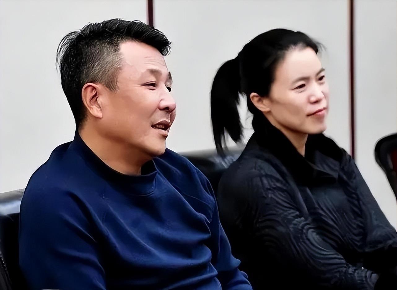 Officially appointed! The official of the Table Tennis Association ...