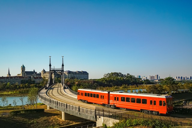 How about the pastoral track sightseeing train project - iNEWS