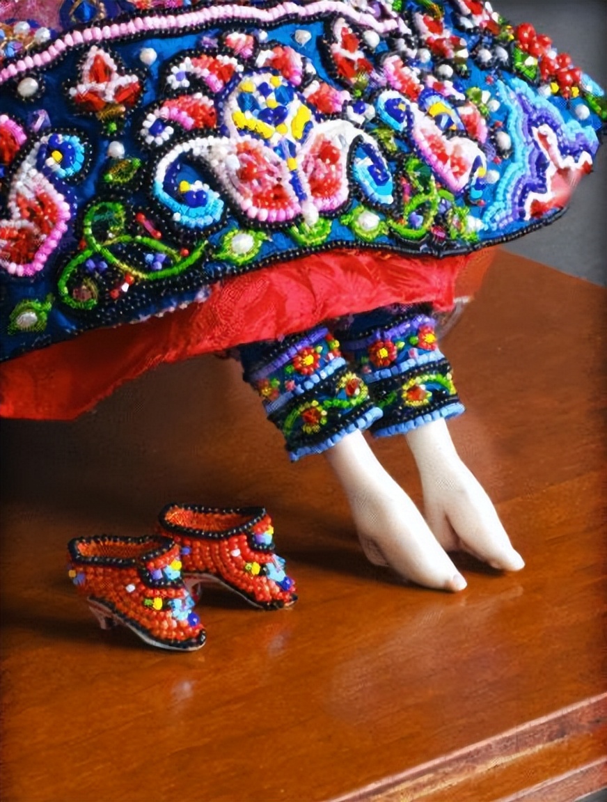 Explore the reasons behind the bound feet of ancient Chinese women - iNEWS