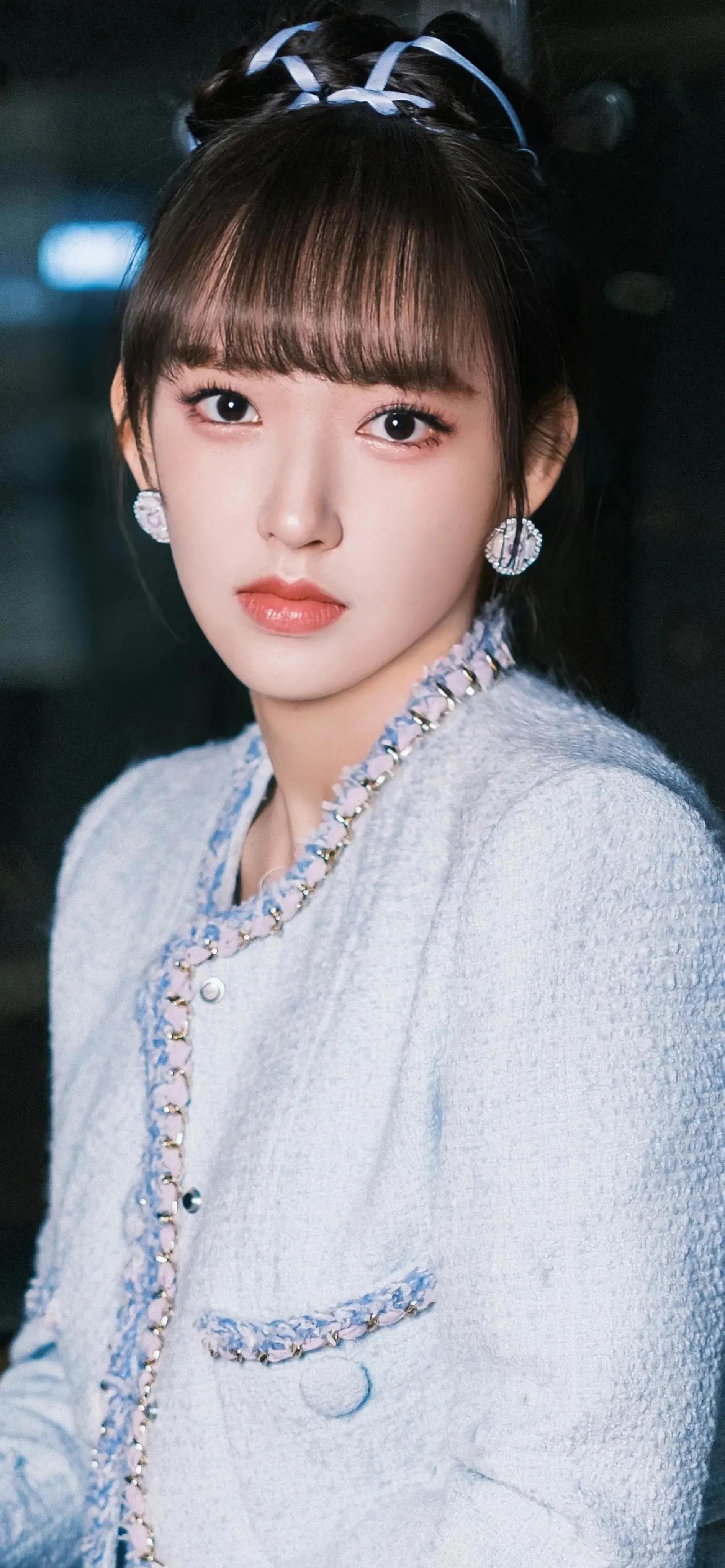 Mobile wallpaper beautiful picture - Cheng Xiao 583 issue - iMedia