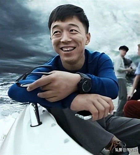 Inspirational 15 years from a passerby to a 5 billion actor!Huang Bo ...