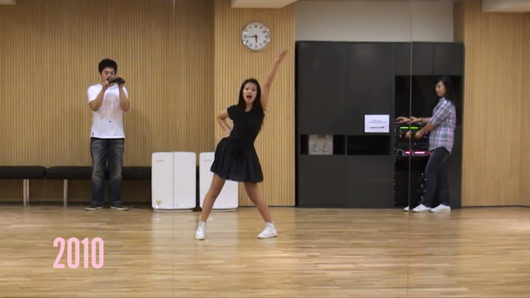 At the age of 14, sexy and explosive in one: revisiting Jennie's ...