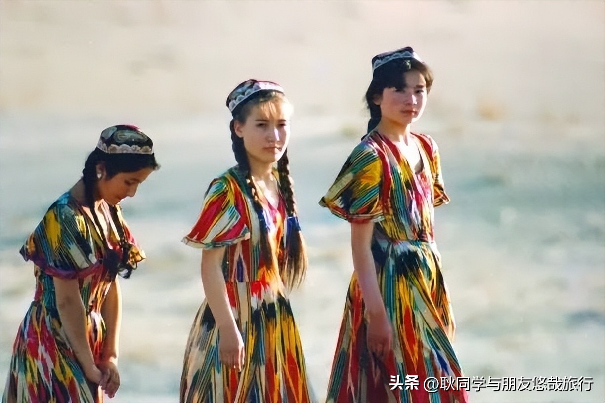 A hat sees ethnic customs, the hat culture of Xinjiang Uyghurs - iNEWS