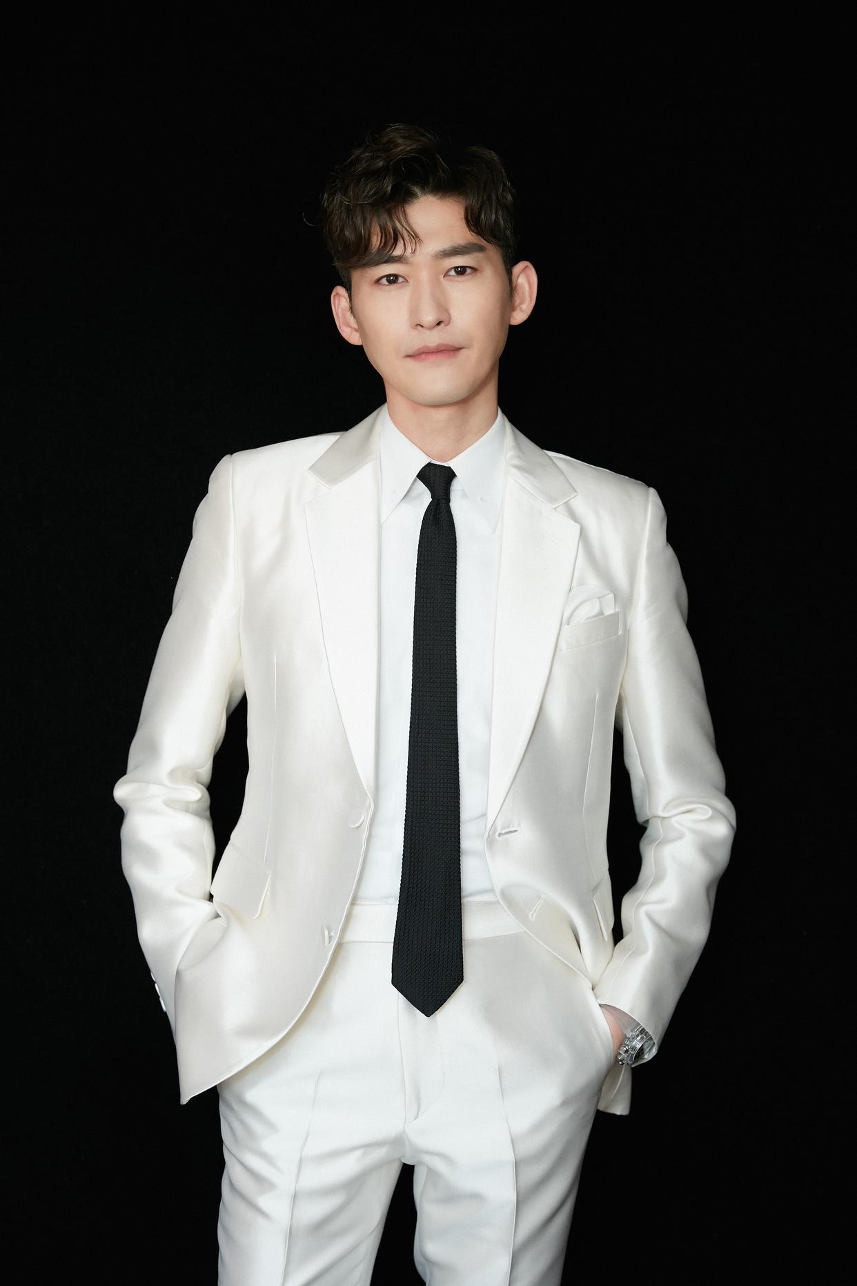 Nanjing Su Wang Plastic Surgery - Zhang Han, just be a "beautiful man ...