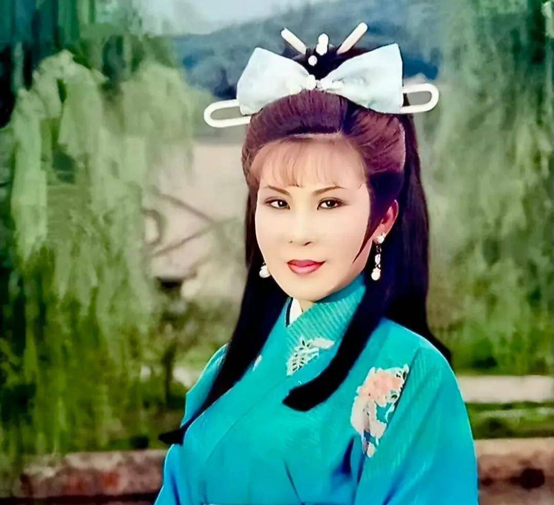 "Ximen Wuhen": A 40-year-old aunt starred in a 16-year-old girl and became the shadow of Jiao ...