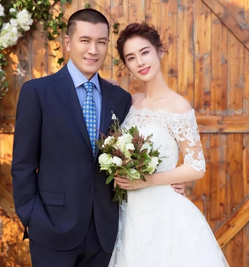 Huang Shengyi revealed that the recipient of the shopping information ...