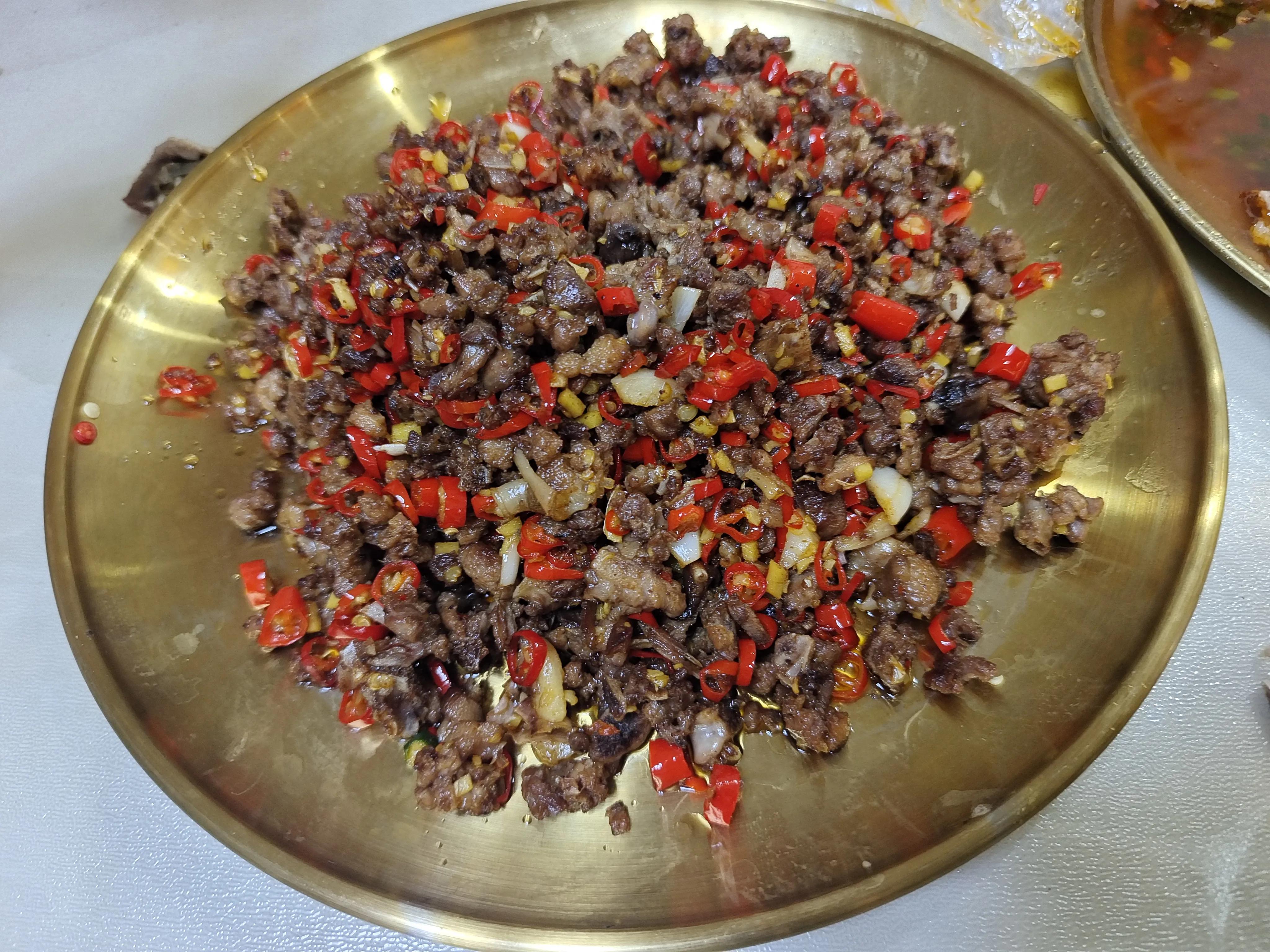 Spicy Fried Minced Duck - iNEWS