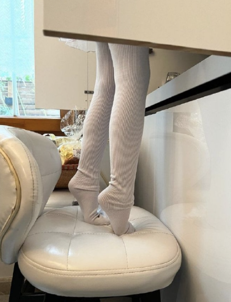 Tang Wei basks in the feet of her 6-year-old daughter, married to South Korea for 8 years, but ...