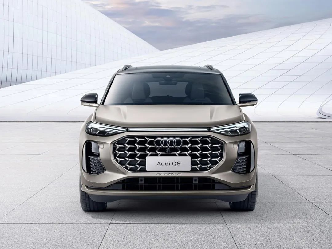 There is also a Pro Max in the automotive world?All-round comparison of SAIC Audi Q6 VS Q5L - iNEWS