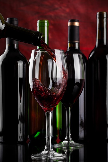 This year Sunac Sun Hongbin made another big move - iMedia