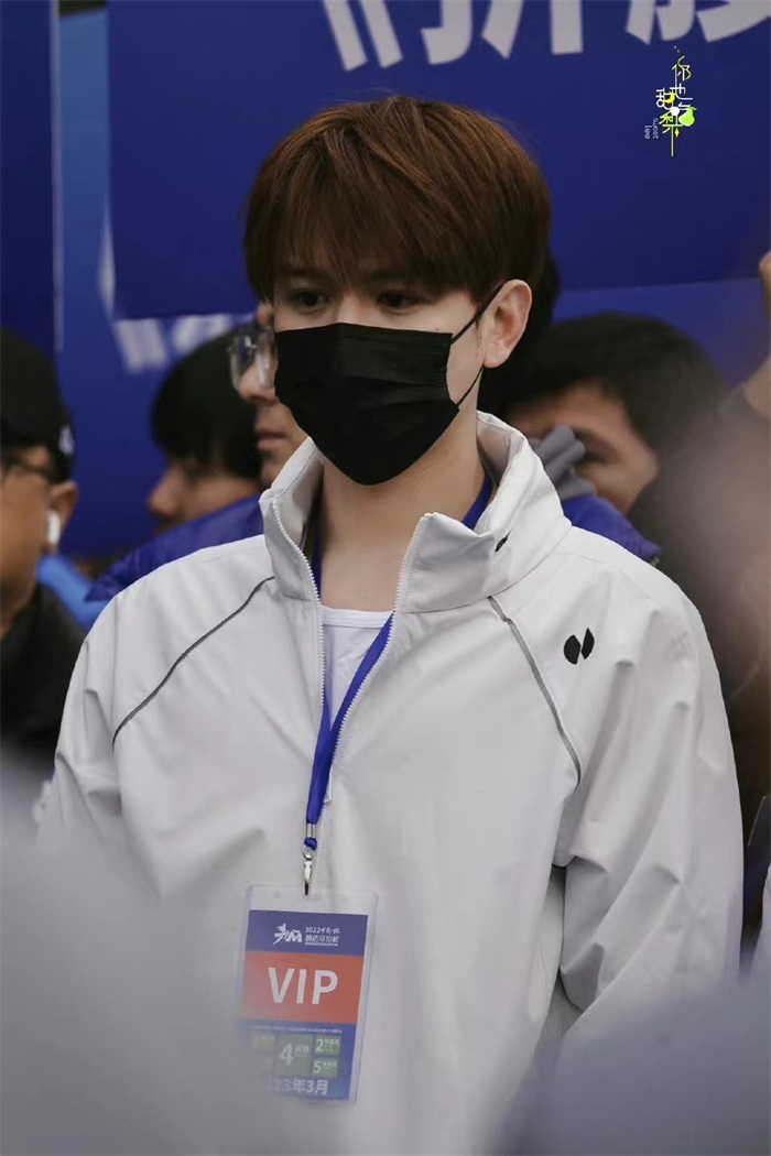 Yuedong Marathon, young actor Meng En participated in the Hengdian Marathon - iMedia