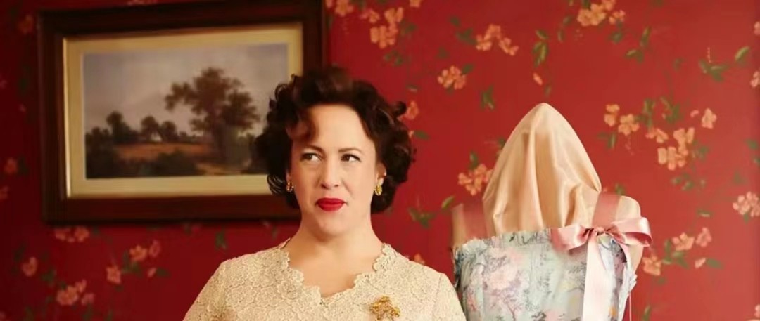 What's the point of using Tilly's perspective to narrate in "The Tailor ...