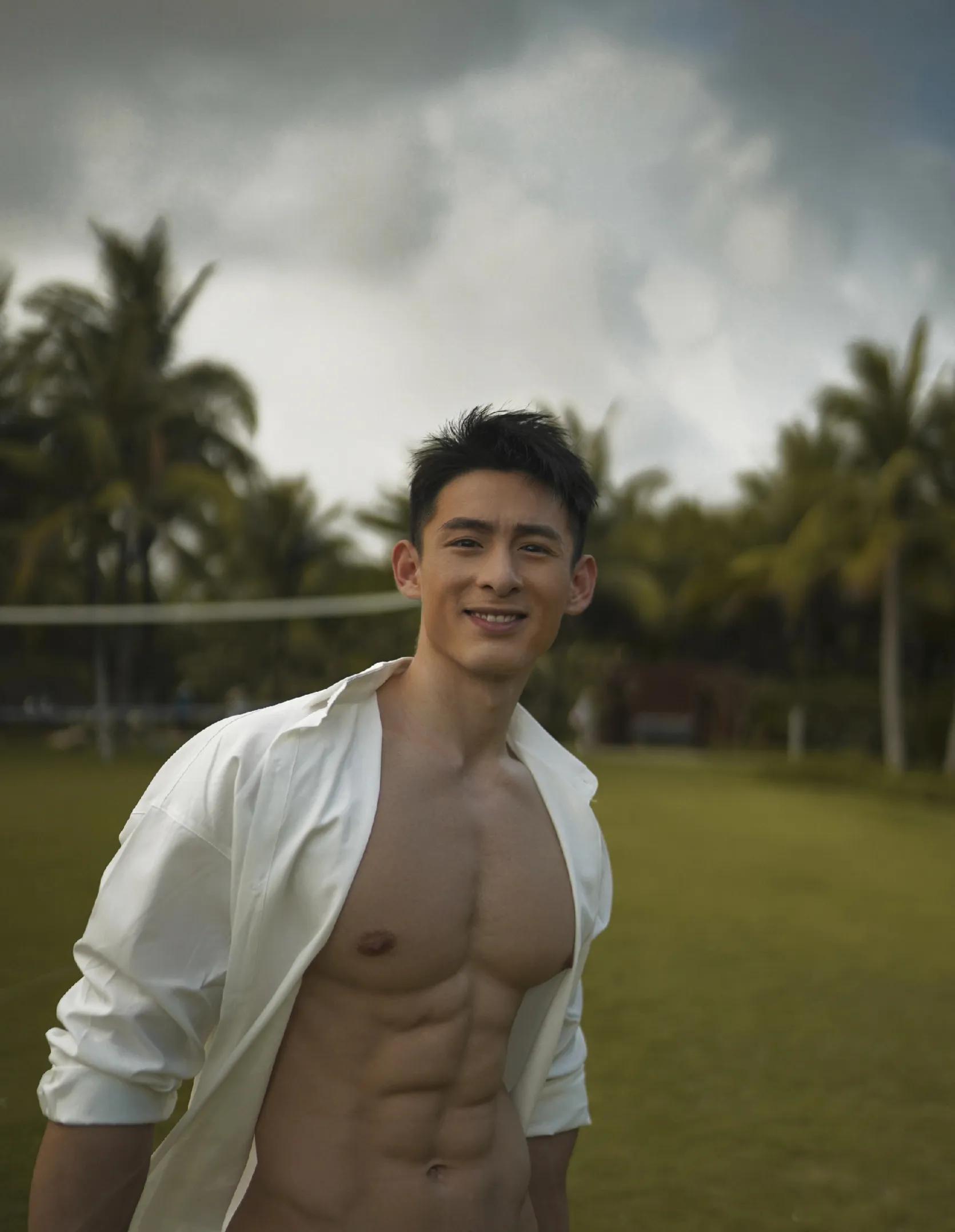 In the hot summer, Guo Qiubo cannot do without fitness - iNEWS