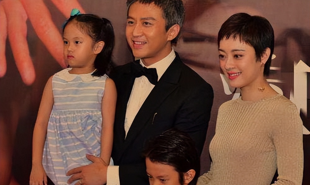 News of the divorce of Deng Chao and Sun Li went viral on the Internet. The man and the actress ...