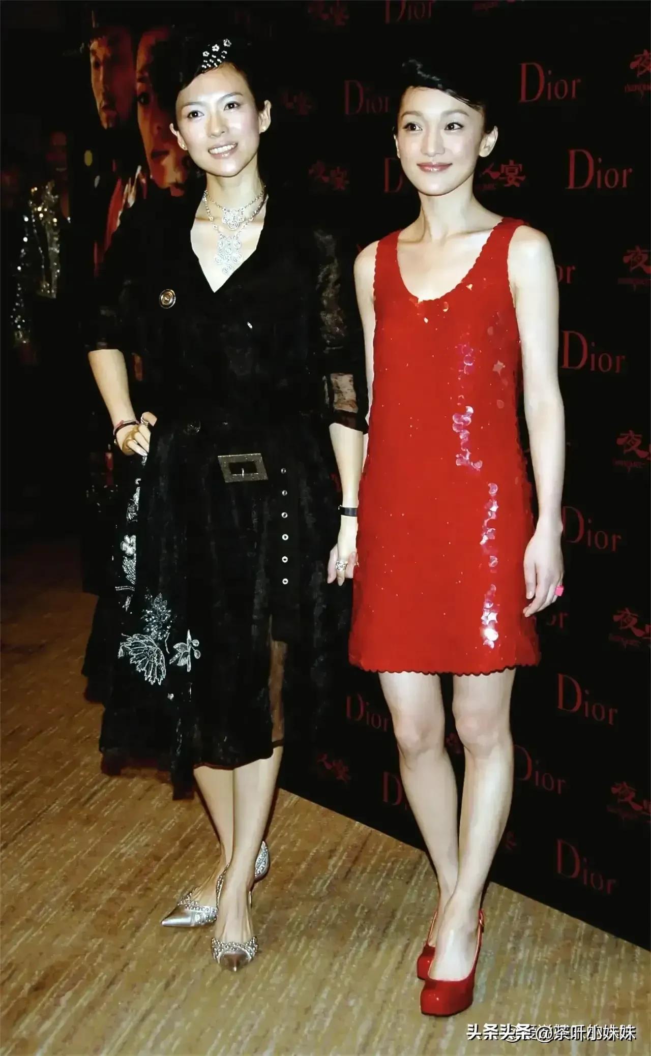 43-year-old Yin Tao and 35-year-old Zhao Liying are in the same frame ...