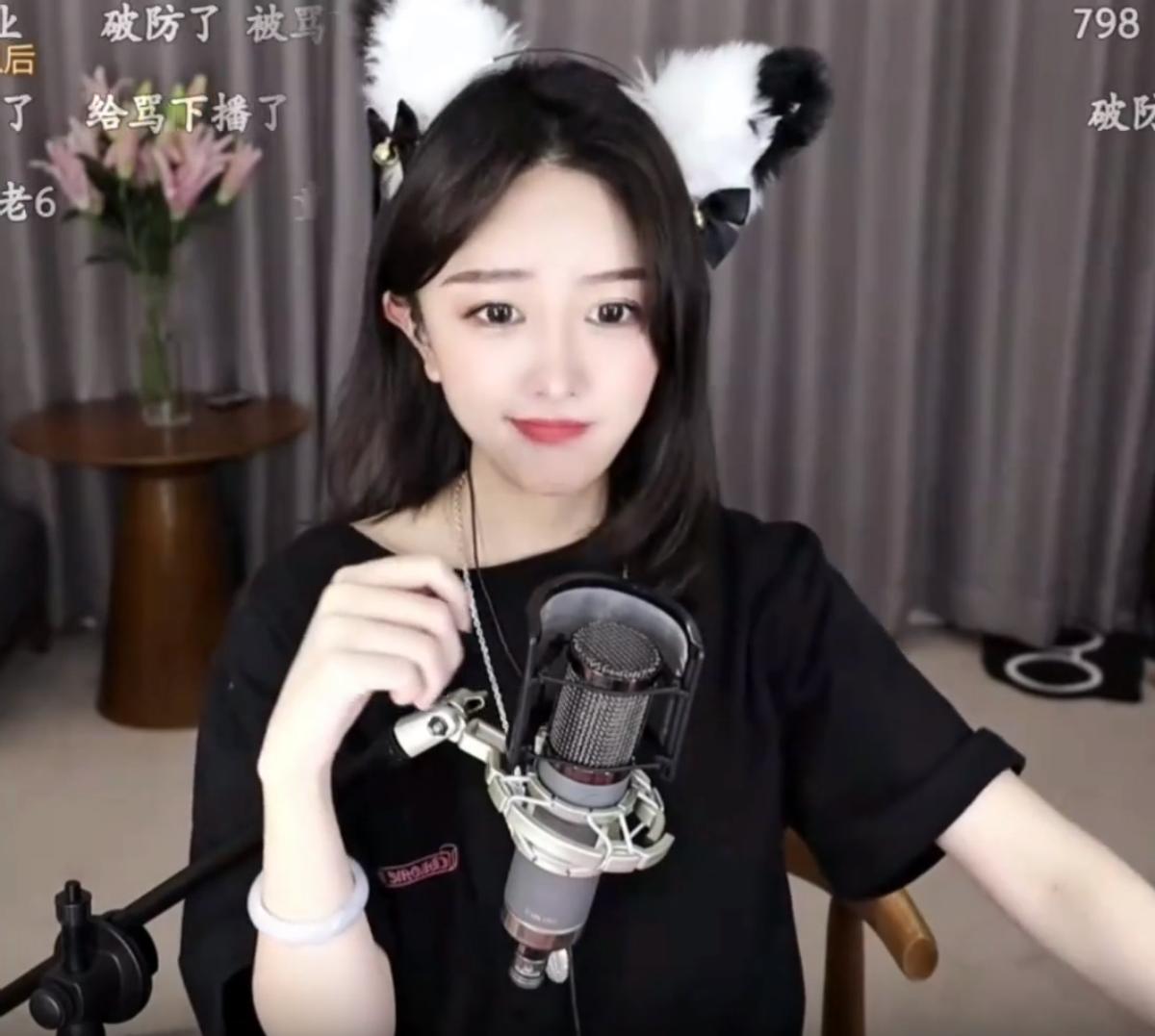 Lin Qiqi revealed her height on live broadcast?It also made Tong ...