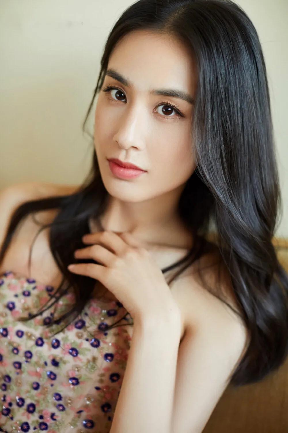 beautiful huang shengyi - iNEWS