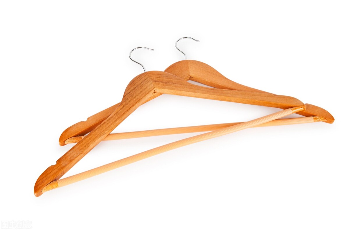 How to store clothes hangers that take up too much space? - iNEWS