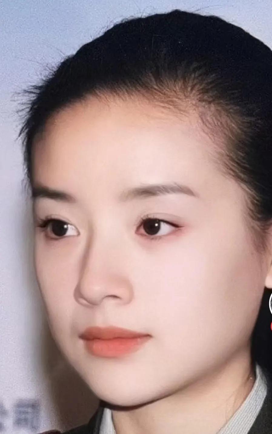 How beautiful is young Dong Jie: beautiful and charming pure photo - iNEWS