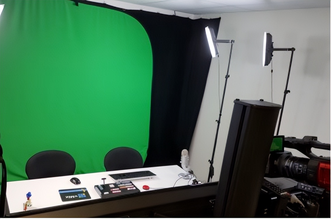 vMix-GO Sapphire Live Streaming Solution - iNEWS