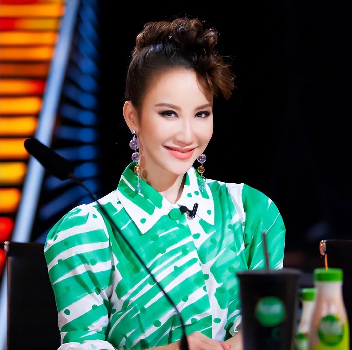 Coco Lee's singing and dancing are full of passion, but there is so ...