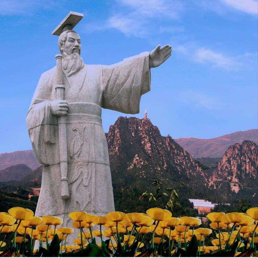 Du Fu lay on his pillow in Kuizhou, sighing alone, who can sing with ...